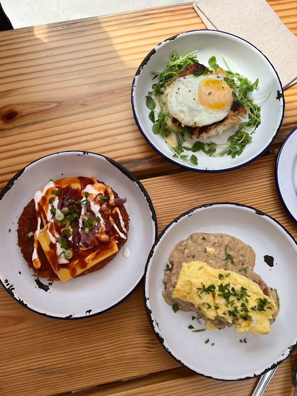 The Best Patios in Logan Square • Mads & Bougie